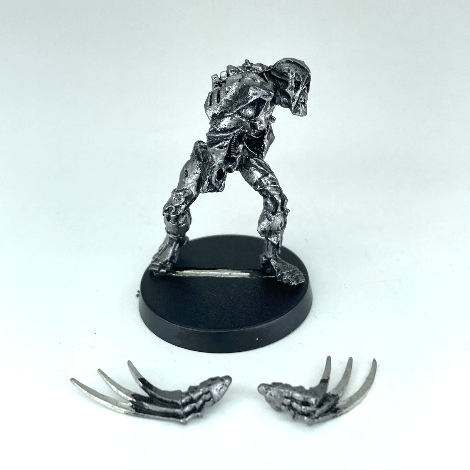 Necron Flayed One - Warhammer 40K Games Workshop Classic Metal X16613