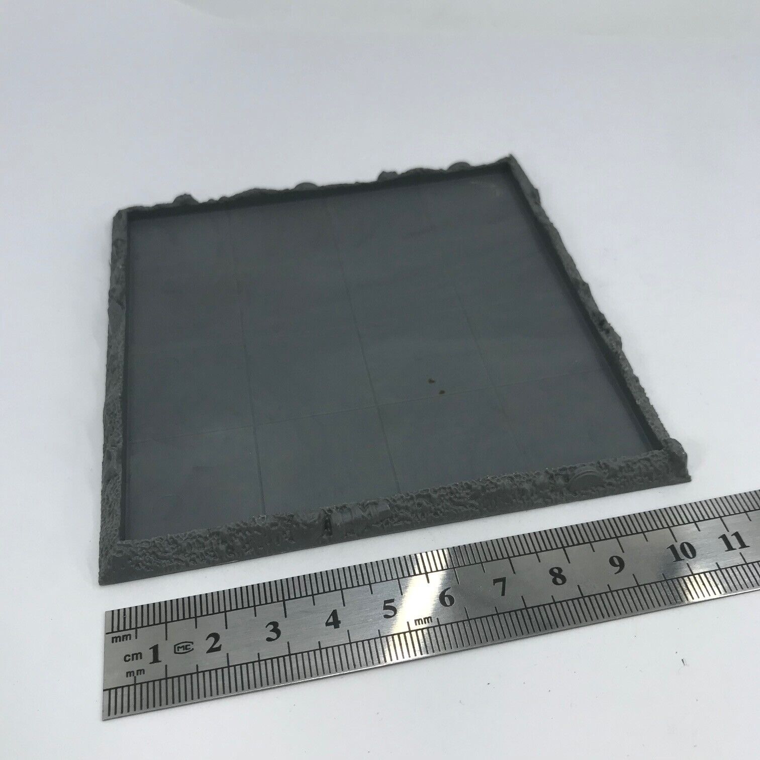 Model Movement Tray - Scale Shown - Warhammer Fantasy / Age of Sigmar ...
