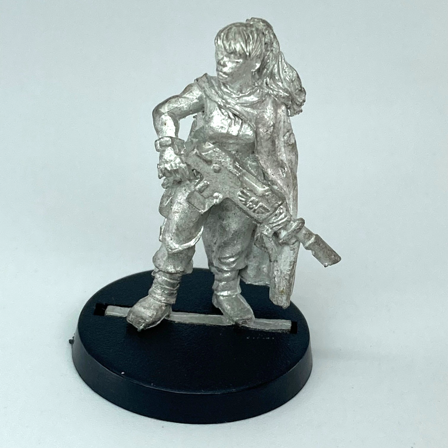 Gaunts Ghost Female Trooper - Tanith Imperial Guard - Warhammer 40K Me