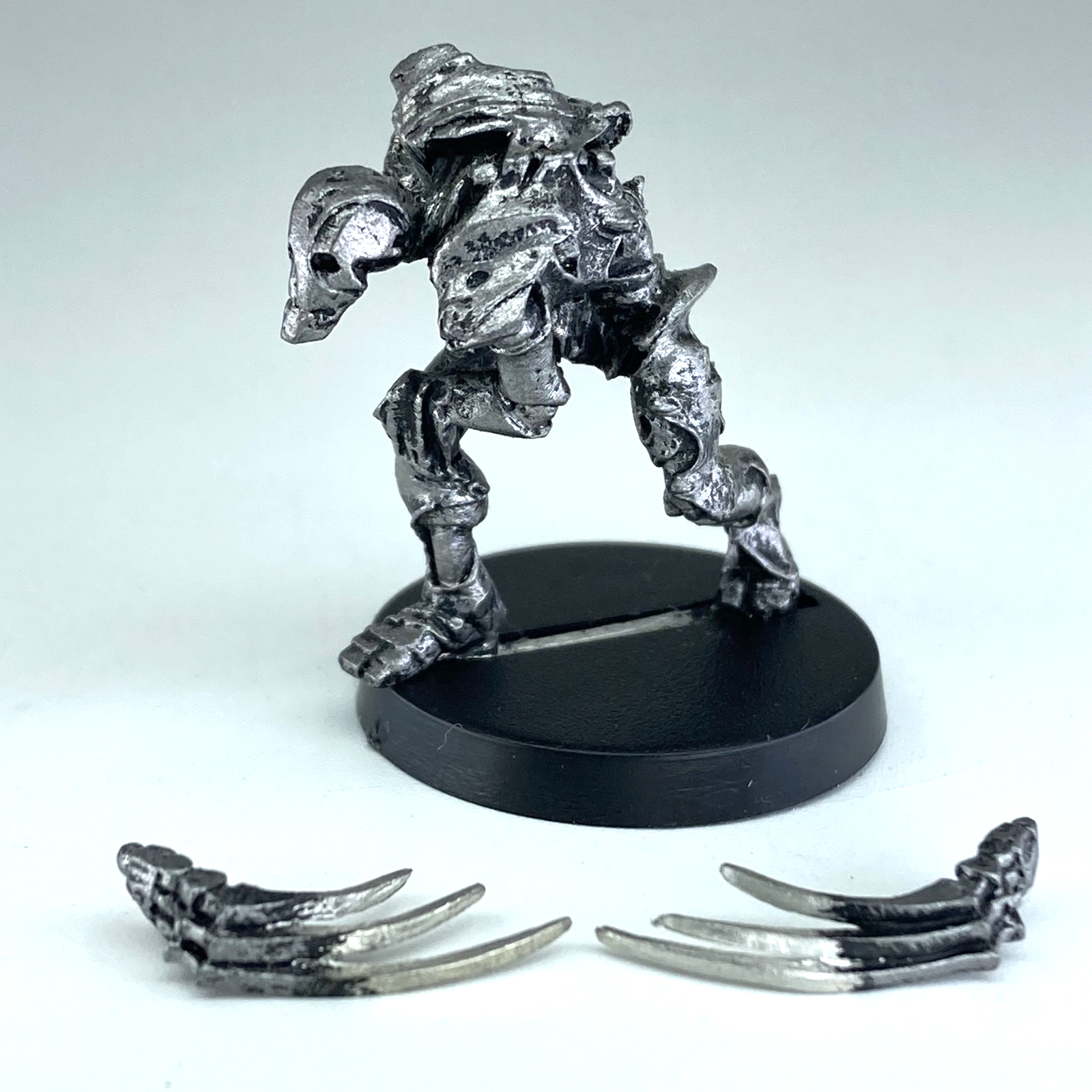 Necron Flayed One - Warhammer 40K Games Workshop Classic Metal X14434