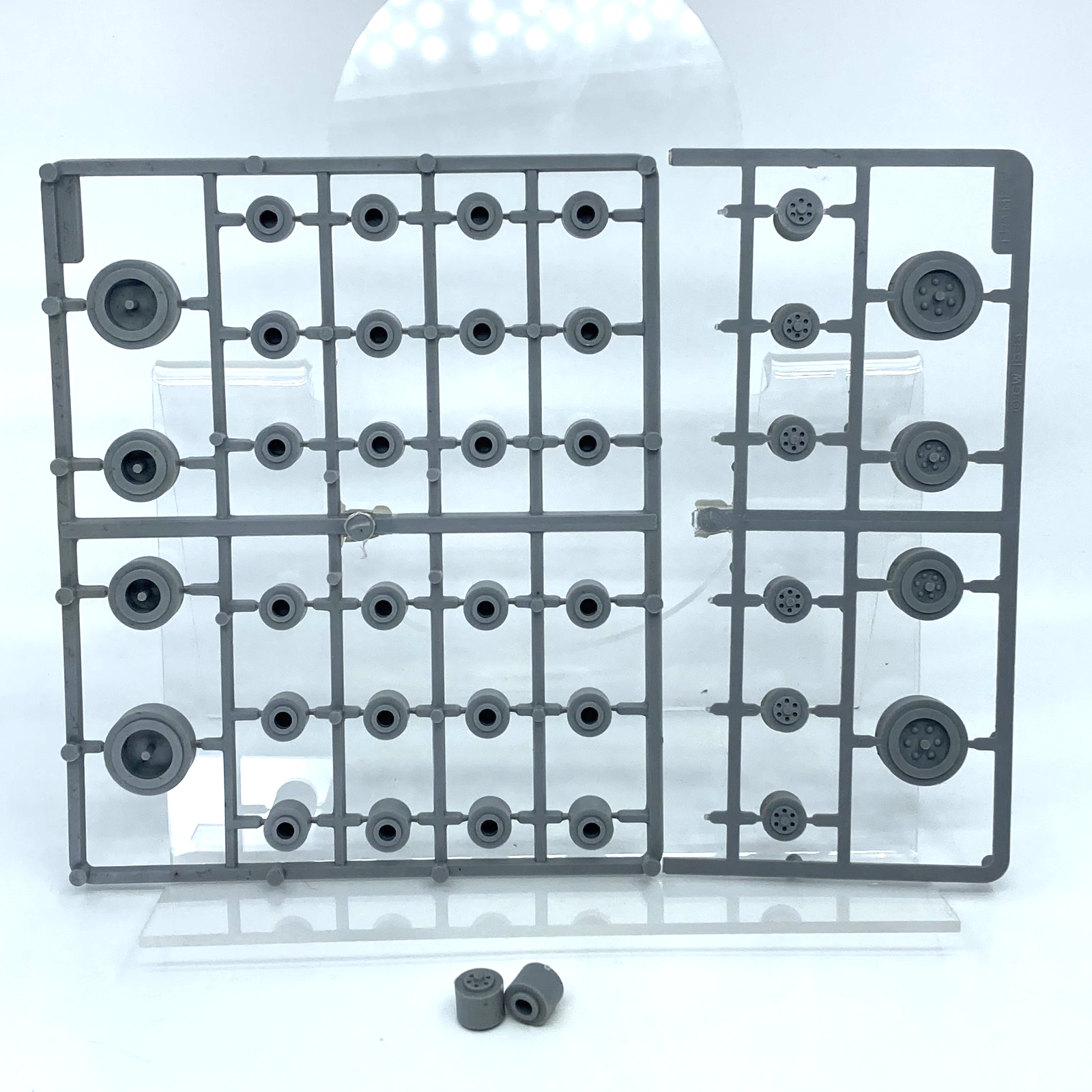 Imperial Guard Tank Wheels - New On Sprue - Warhammer 40K Games Worksh
