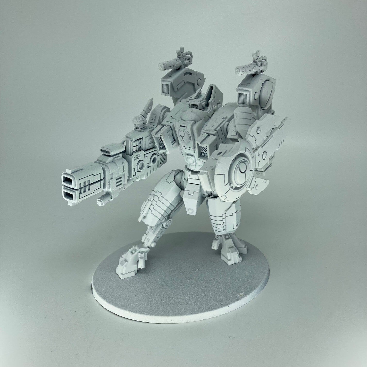 Tau XV104 Riptide Battlesuit T'au Empire - Warhammer 40k Games Worksho