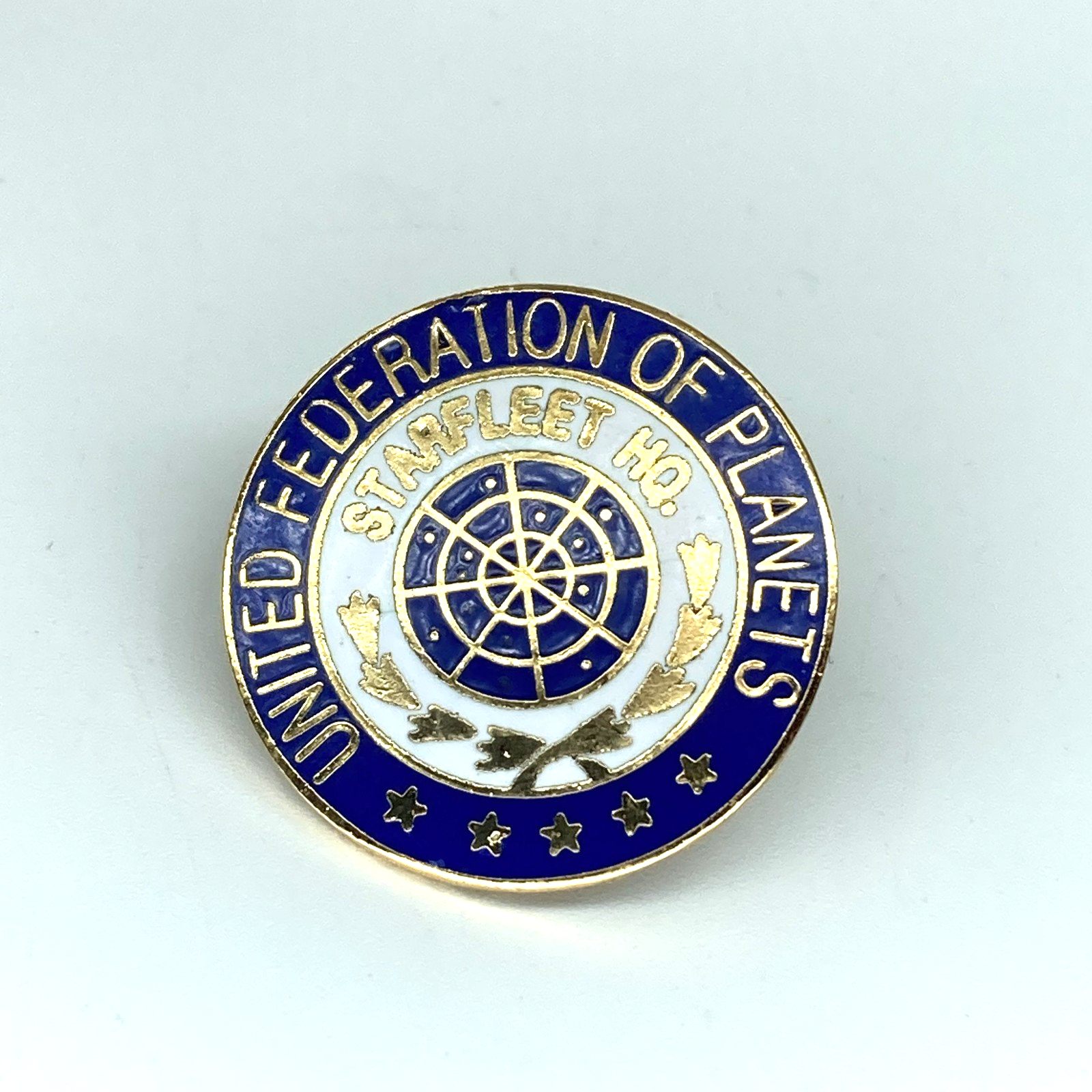 Star Trek Starfleet HQ. Metal Pin Badge - Star Trek Collectables X8182