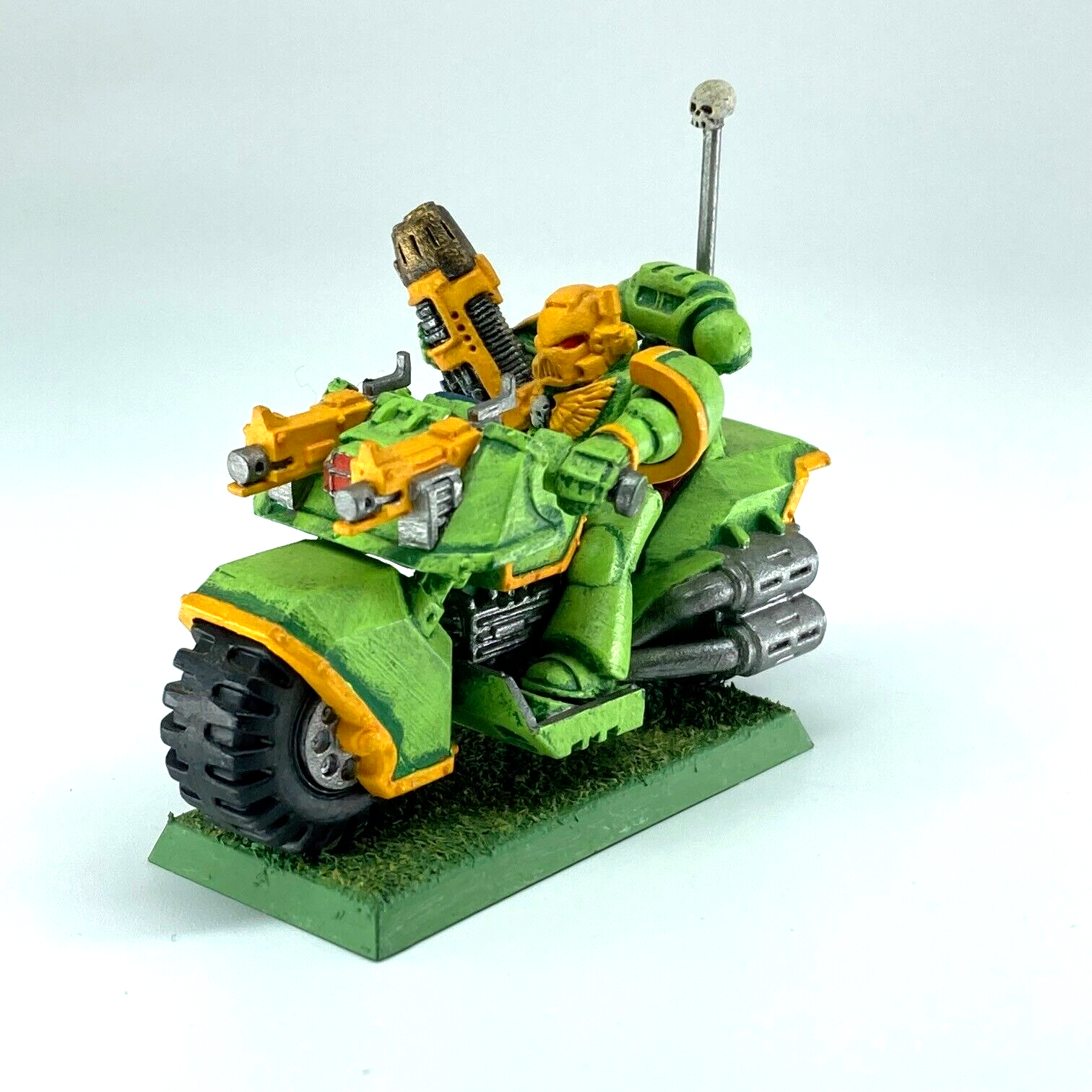 Space Marine on Bike - 2nd Edition - Warhammer 40K Part Metal C1371