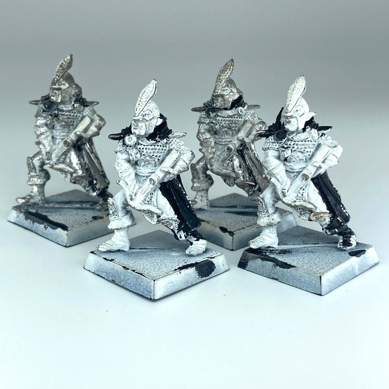 Dark Elves With Crossbows - Dark Elves - Warhammer Citadel Classic Met