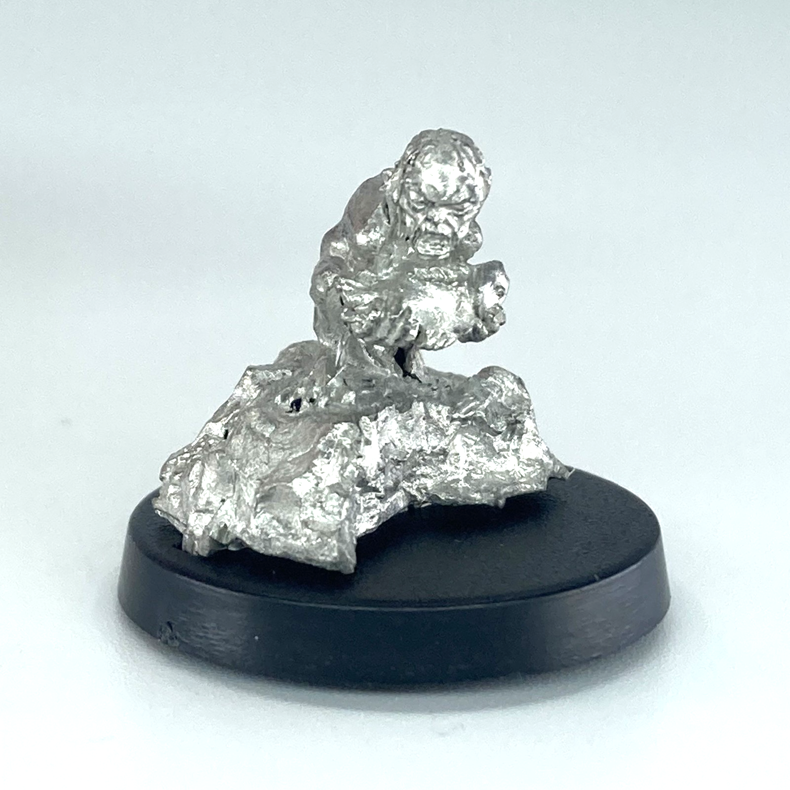 Gollum on Rock - Citadel Warhammer / Lord of the Rings Metal GW X19219