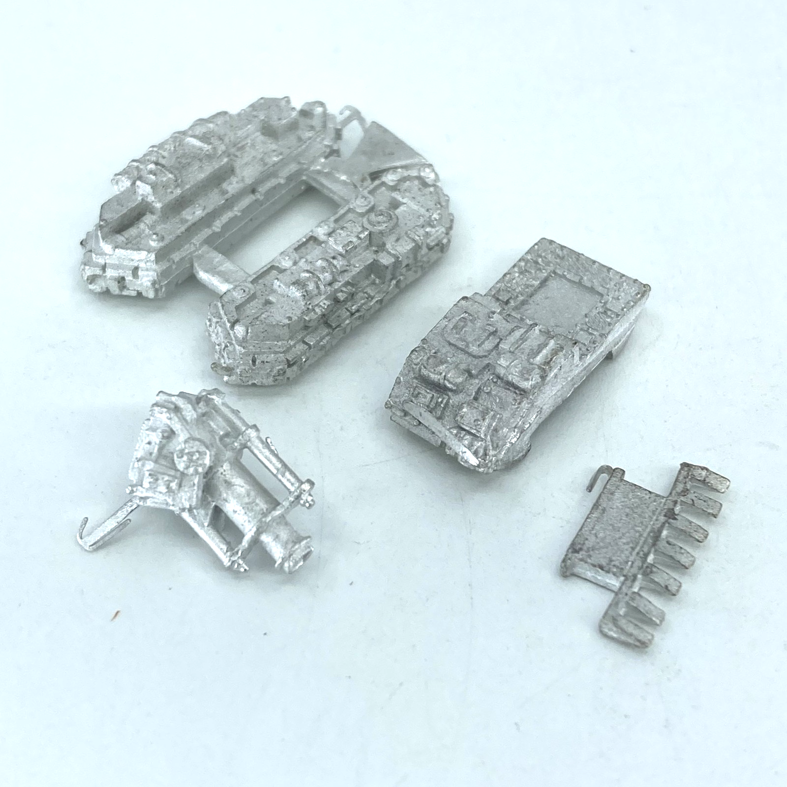 Epic Imperial Guard Basilisk - Epic Armageddon Warhammer 40K Metal X20