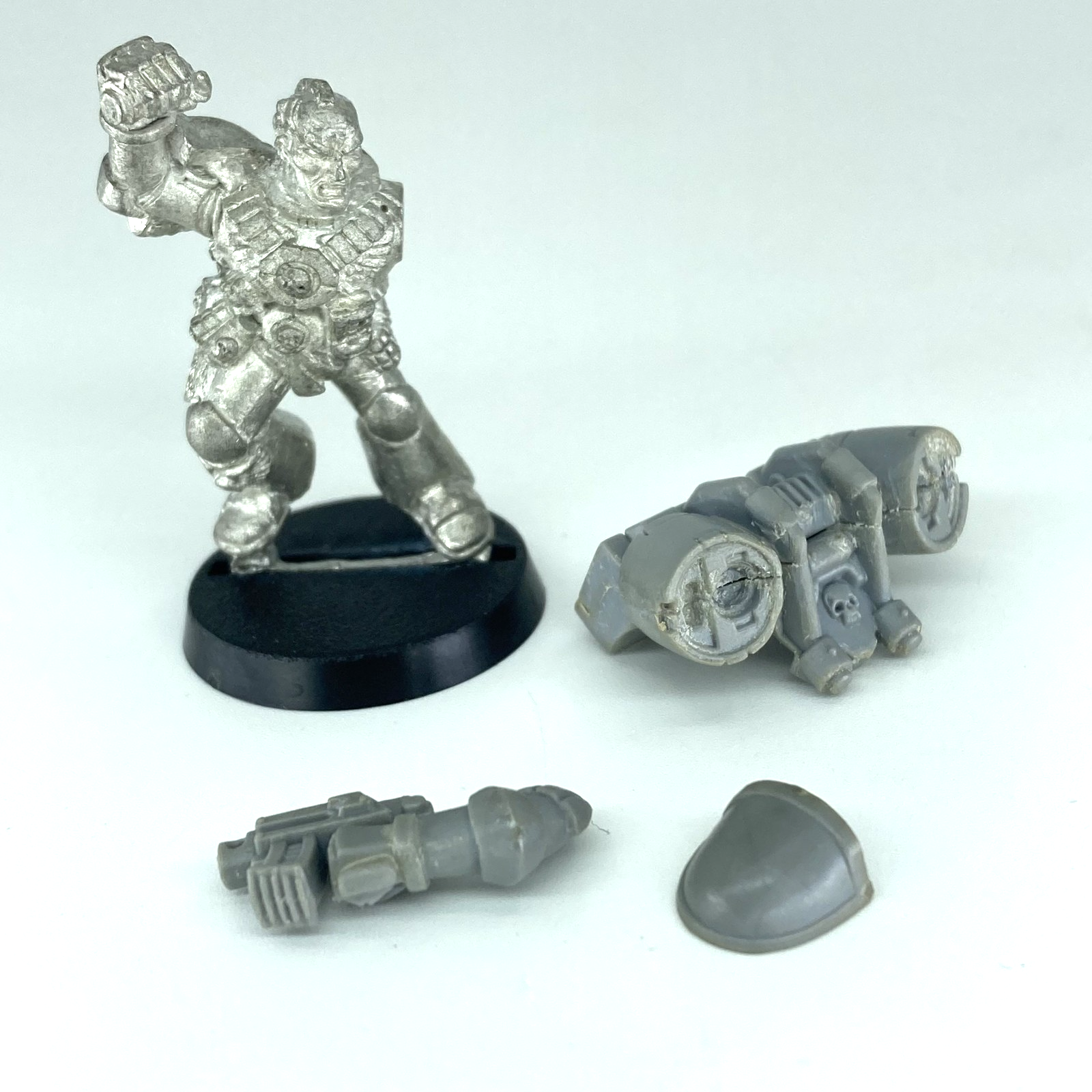 Jump Pack Sergeant Space Marines - Warhammer 40k Classic Metal X17211